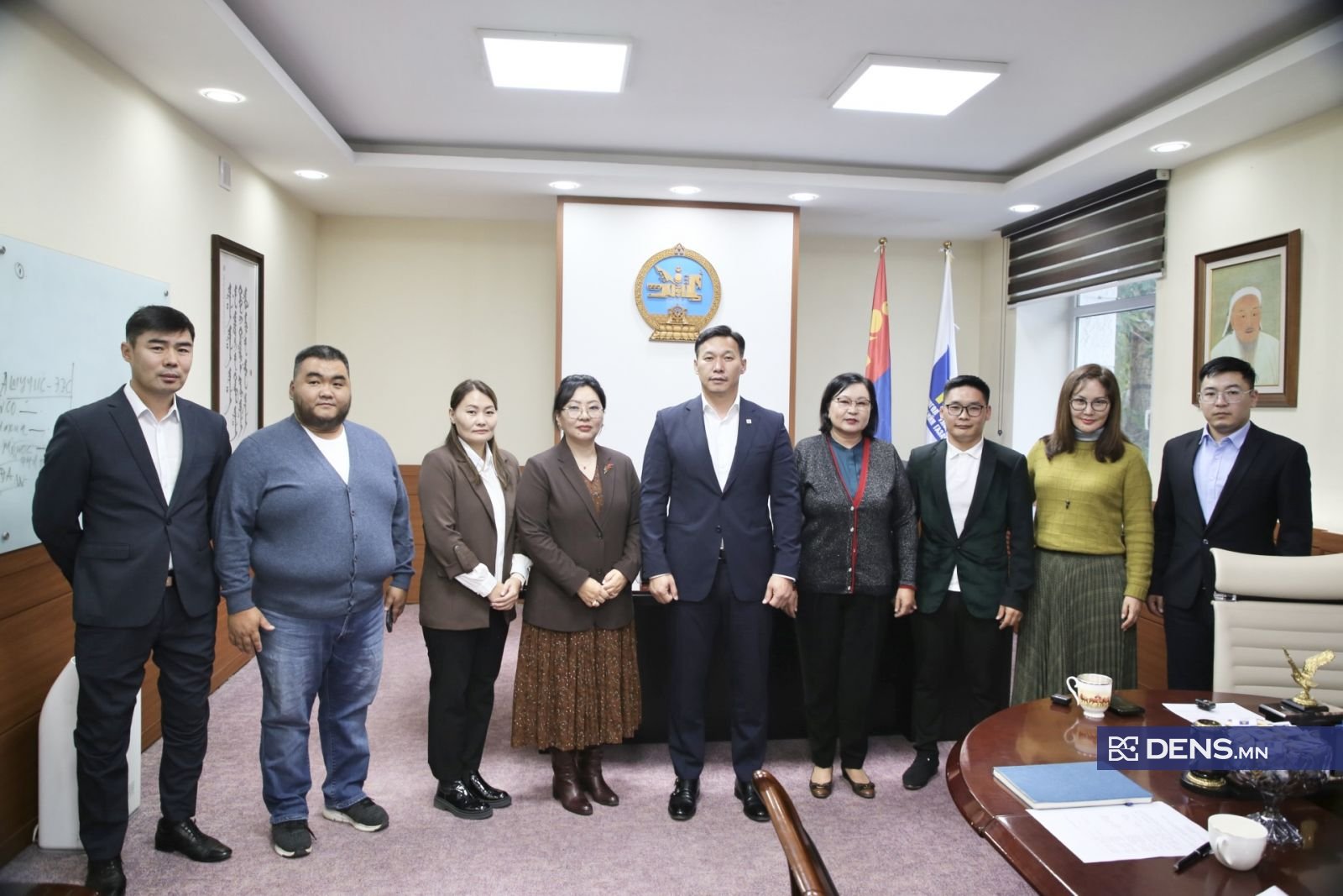 НАРИЙН МЭРГЭЖЛИЙН ЭМЧ НАР ЭХ ОРОНДОО АУТИЗМЫН ХҮРЭЭНИЙ ЭМГЭГ НЯРАЙН ЗҮРХНИЙ ХЭМ АЛДАЛТ ӨВЧНИЙ